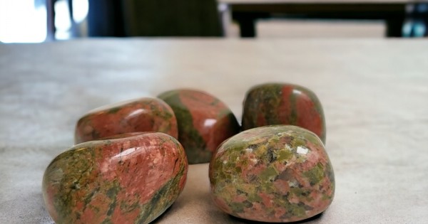 Edelstenen - Kristallen U | Apollanja Crystals